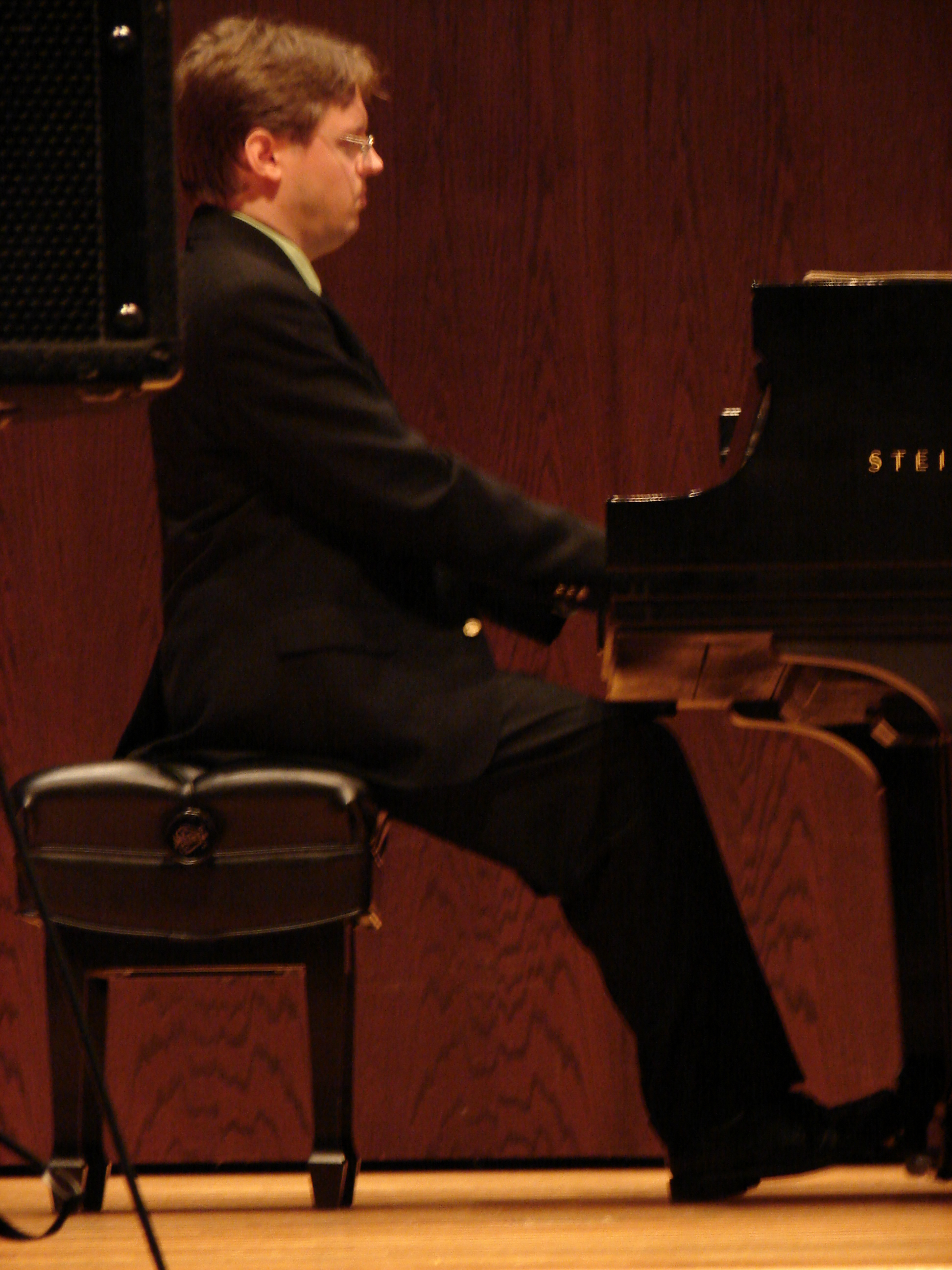 Piano – Greg Strohman